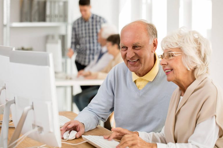 Understanding the Senior Living Pros and Cons | Thrive Senior Living